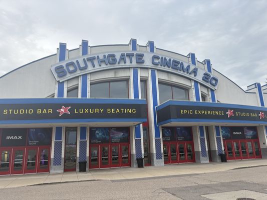 MJR SOUTHGATE CINEMA - Updated January 2026 - 55 Photos & 93 Reviews ...