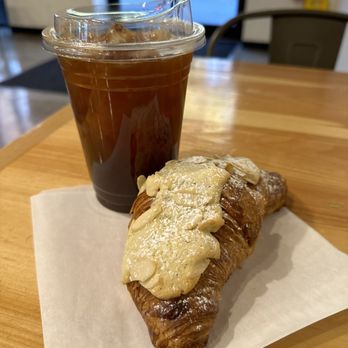 FOUNDATION COFFEE ROASTERS - Updated June 2024 - 547 Photos & 269 ...