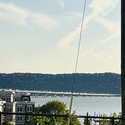 BRIDGE VIEW TAVERN & BEER GARDEN - Updated December 2025 - 1045 Photos ...