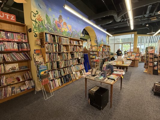 BOOKSHOP SANTA CRUZ - Updated December 2025 - 266 Photos & 418 Reviews ...