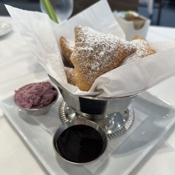 BIS ON MAIN - Updated October 2025 - 449 Photos & 580 Reviews - 10213 ...