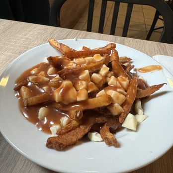POUTINEVILLE - Updated January 2026 - 82 Photos & 34 Reviews - 1228 Rue ...