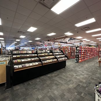 BOOKMANS ENTERTAINMENT EXCHANGE - Updated October 2025 - 190 Photos ...