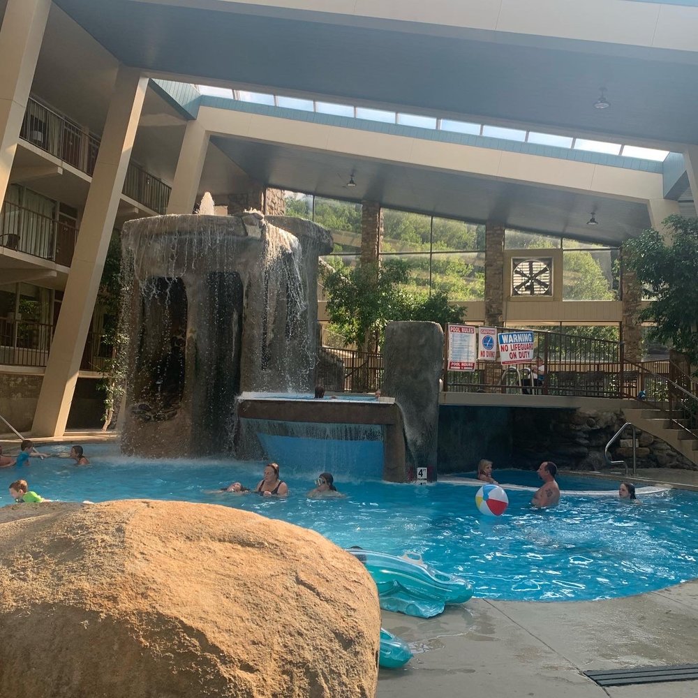 GLENSTONE LODGE - Updated June 2025 - 71 Photos & 151 Reviews - 504 Airport Rd, Gatlinburg ...