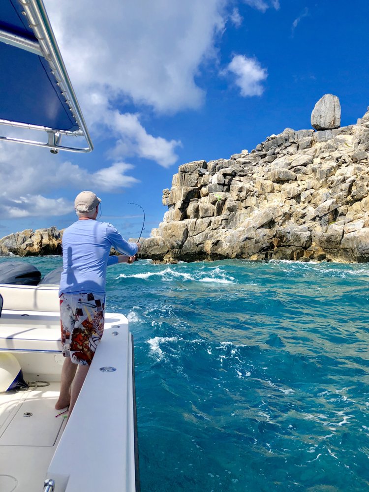 FUN HOG CHARTERS - 11 Photos & 11 Reviews - 6300 Estate Frydenhoj, St ...