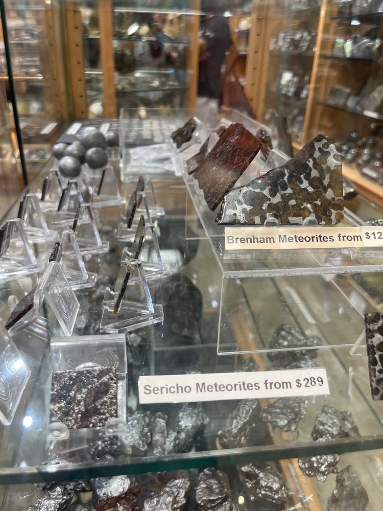 ROCKS AND GEMS - Updated April 2025 - 13 Reviews - 137 Banff Avenue ...