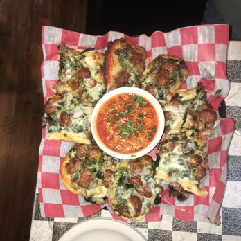 CAFORA’S PIZZERIA-RESTAURANT - Updated December 2025 - 60 Photos & 66 ...