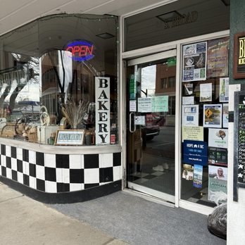 BRACKEN MOUNTAIN BAKERY - Updated December 2025 - 105 Photos & 77 ...