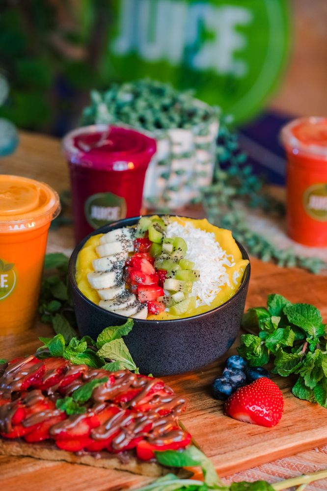 MAHA JUICE BAR - Updated September 2025 - 450 Water St, Cambridge ...