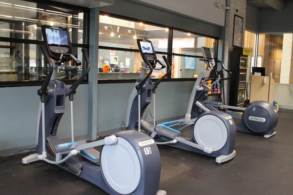 EDISON YMCA - Updated October 2024 - 29 Photos & 11 Reviews - 1775 Oak ...