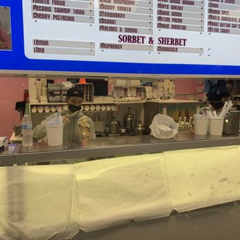 SNOWFLAKE ICE CREAM SHOPPE - Updated December 2025 - 360 Photos & 361 ...