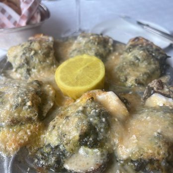 GRILL 225 - Updated July 2024 - 446 Photos & 415 Reviews - 225 E Bay St ...