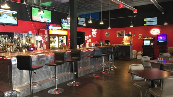 REDZ BAR & GRILL - Updated December 2025 - 13 Photos - 1333 Ctr Ave ...