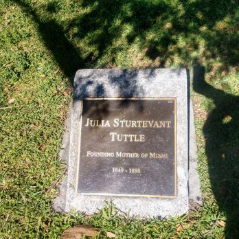 JULIA TUTTLE STATUE - Updated August 2025 - 301 Biscayne Blvd, Miami ...