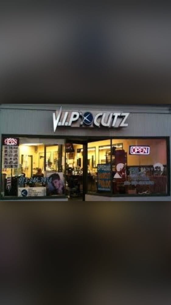 VIP CUTZ - Updated October 2025 - 32 Photos & 17 Reviews - 575 Clifton ...