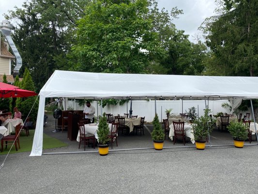 METUCHEN INN - 155 Photos & 197 Reviews - 424 Middlesex Ave, Metuchen ...