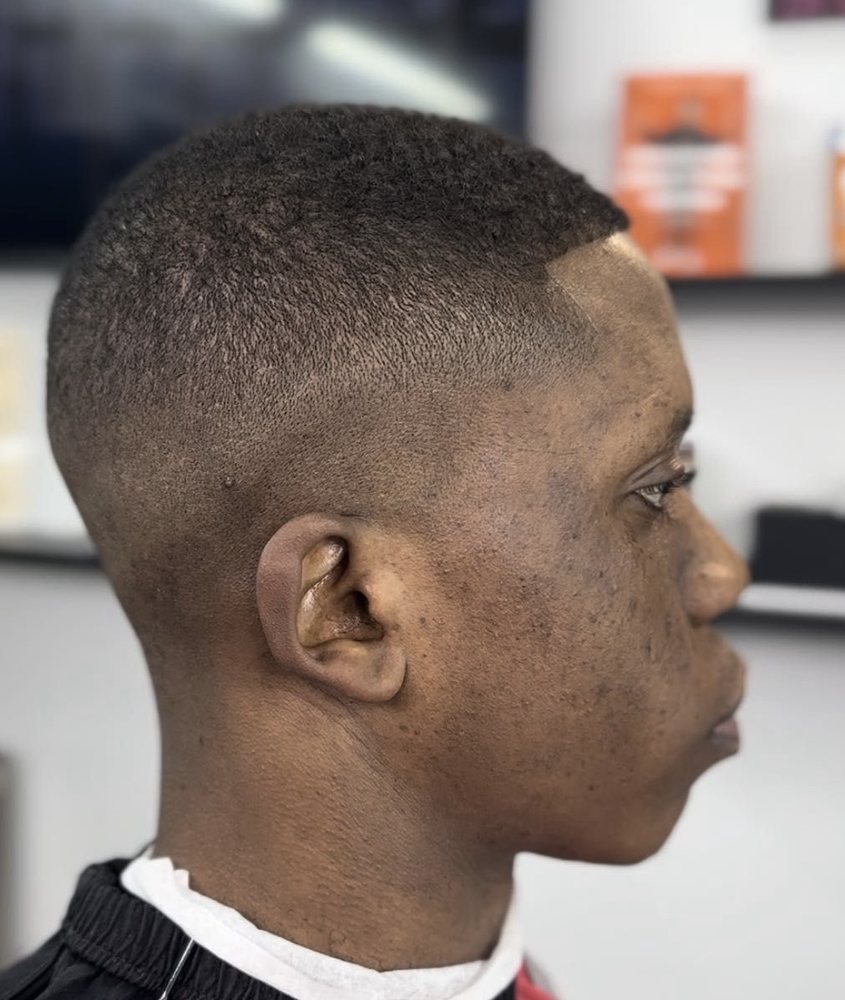 DIGNIFIED CUTZ - Updated November 2025 - 14 Photos - 2700 N O'Connor Rd ...