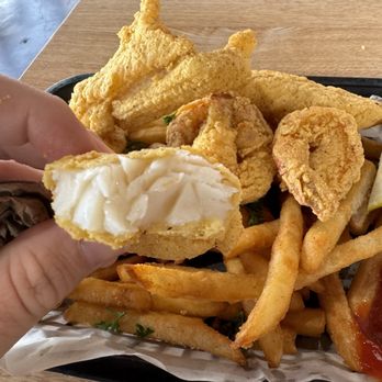 CATFISH STATION - Updated January 2025 - 160 Photos & 239 Reviews ...