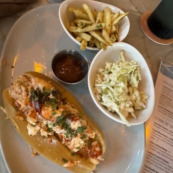 OCEANIC - Updated June 2024 - 1254 Photos & 911 Reviews - 250 North ...