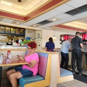 VICKY’S RESTAURANT - 58 Photos & 122 Reviews - Burgers - 502 S Waterman ...