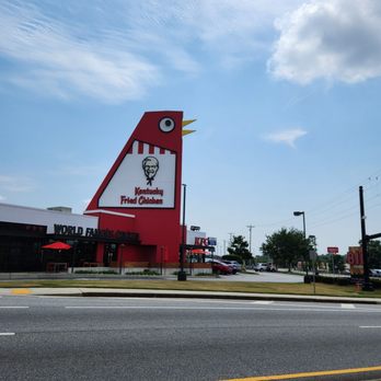 THE BIG CHICKEN - Updated January 2026 - 96 Photos & 71 Reviews - 12 ...