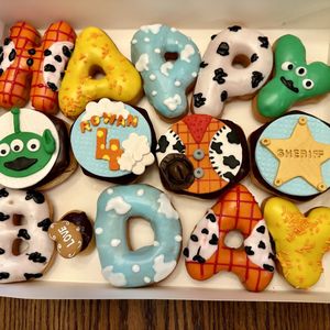 PRICE DONUTS - Updated June 2025 - 11 Reviews - 113 Keller Hicks Rd ...