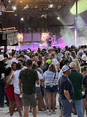 WHITEWATER AMPHITHEATER - Updated September 2024 - 86 Photos & 134 ...