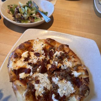 UPPER CRUST WOOD FIRED PIZZA - Updated December 2024 - 369 Photos & 309 ...