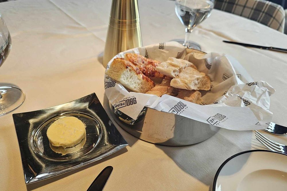 980 PRIME - Updated August 2024 - 27 Photos & 24 Reviews - 201 E ...