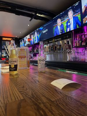 BENCH WARMERS SPORTS GRILL - Updated February 2025 - 81 Photos & 39 ...