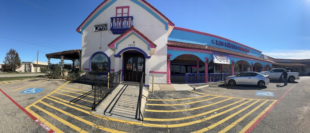 LAS PINATAS KITCHEN - Updated August 2025 - 17 Photos - 1231 Alma St ...