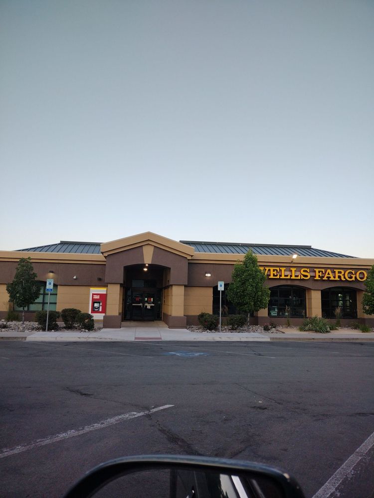 WELLS FARGO BANK - Updated October 2025 - 11 Photos & 24 Reviews - 5125 ...