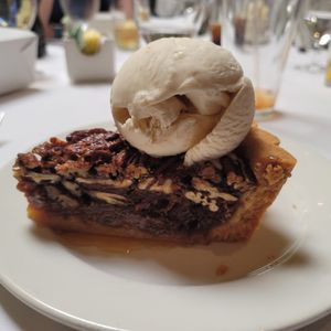 BIS ON MAIN - 320 Photos & 472 Reviews - American (New) - 10213 Main St ...