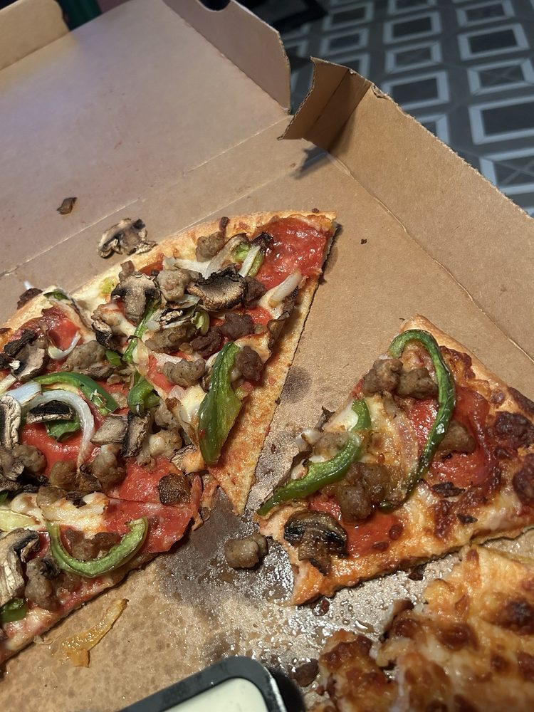 PIZZA HUT - Updated July 2025 - 20 Reviews - 446 E Hwy 199, Springtown ...