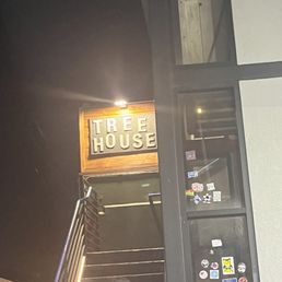 TREEHOUSE ROOFTOP - Updated July 2025 - 144 Photos & 396 Reviews - 686 ...