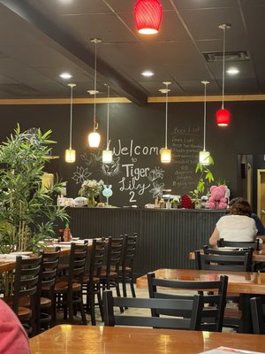 TIGER LILY 2 - Updated September 2025 - 196 Photos & 211 Reviews - 7262 ...