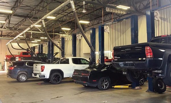 SPRINGFIELD CADILLAC GMC - Updated December 2025 - 28 Photos & 40 ...