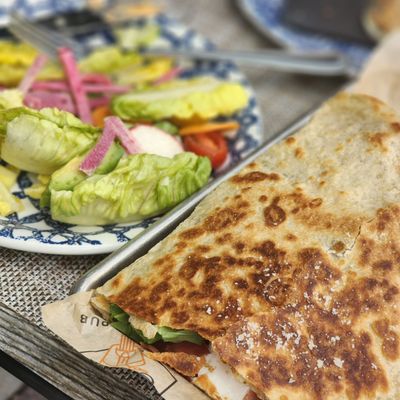 ELLA’S ITALIAN PUB - ELMHURST - Updated October 2025 - 176 Photos & 94 ...