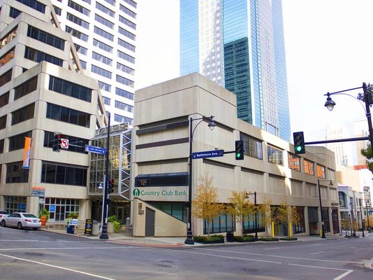 COUNTRY CLUB BANK - Updated September 2025 - 1100 Main St, Kansas City ...