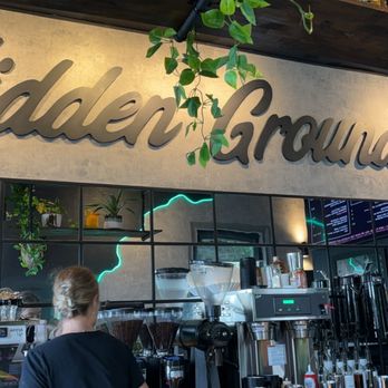 HIDDEN GROUNDS COFFEE - 90 Photos & 28 Reviews - 21 S 2nd St ...