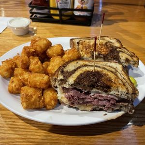 JAMAR’S SPORTS BAR AND GRILL - Updated December 2025 - 33 Photos & 33 ...