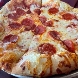 CUCCI PIZZERIA - Updated October 2025 - 38 Photos & 89 Reviews - 566 E ...
