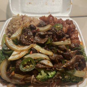 MARK’S KITCHEN - 148 Photos & 187 Reviews - 4828 E Belmont Ave, Fresno ...