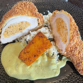 BETWEEN THE TREES - Updated June 2025 - 315 Photos & 133 Reviews - 44 E ...