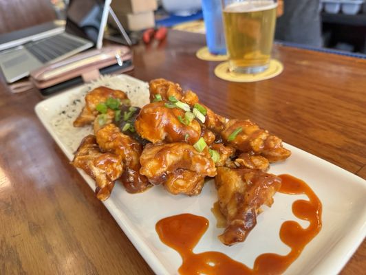 THE JOB PUBLIC HOUSE - Updated December 2025 - 30 Photos - 319 E Walnut ...