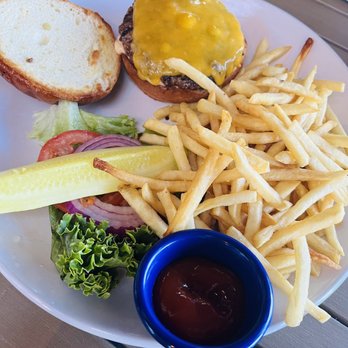 CHAMBERS LANDING BAR & GRILL - Updated June 2024 - 266 Photos & 260 ...