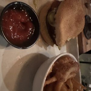 BUCKWATER BREW WORKS AND WHISKEY HOUSE - 15 Photos & 15 Reviews - 213 E ...