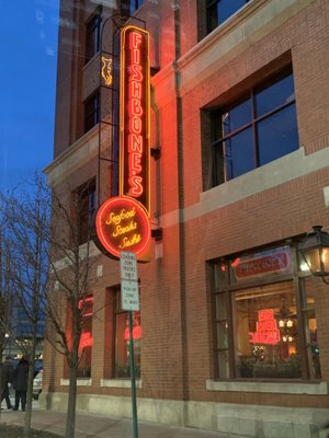 FISHBONE’S - 472 Photos & 635 Reviews - 400 Monroe St, Detroit ...