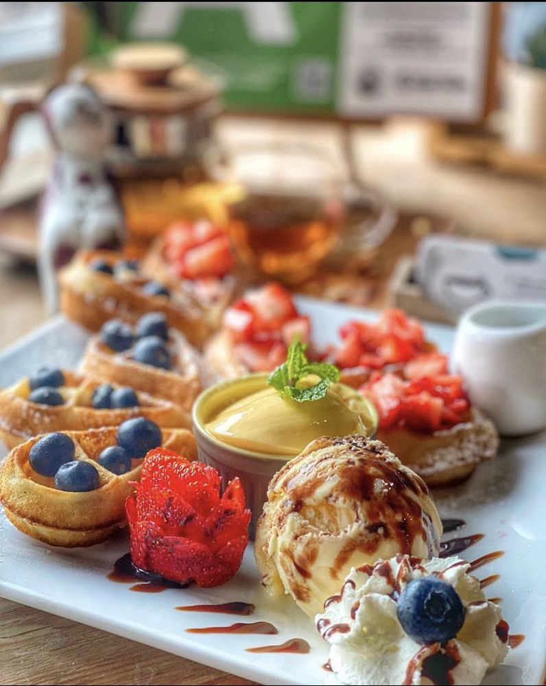 HIDE OUT CAFE - Updated July 2025 - 3343 Photos & 1275 Reviews - 18888 ...