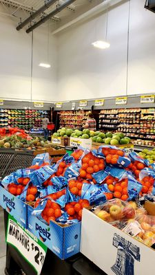 WINCO FOODS - Updated April 2024 - 51 Photos & 13 Reviews - 2510 S ...